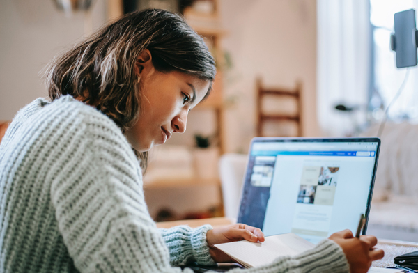 Hispanic Americans Leading in Technology Usage | Collage Group